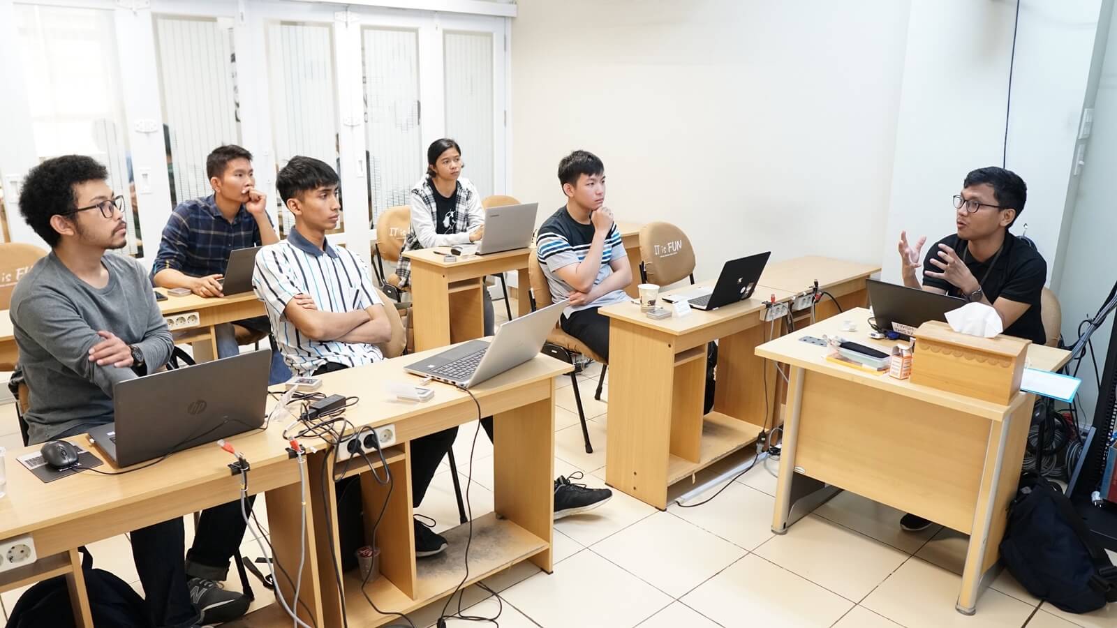 Kursus Java Spring Terbaik di Indonesia, Anda Hemat 12 Juta